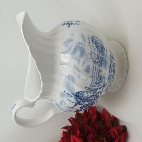Johnson Brothers | Dining | Johnson Bros Tulip Time Pitcher | Poshmark